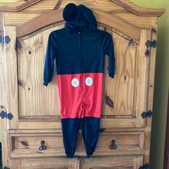 Disney | Costumes | Kids Disney Mickey Mouse Black Red Hooded Costume Size 46 | Poshmark